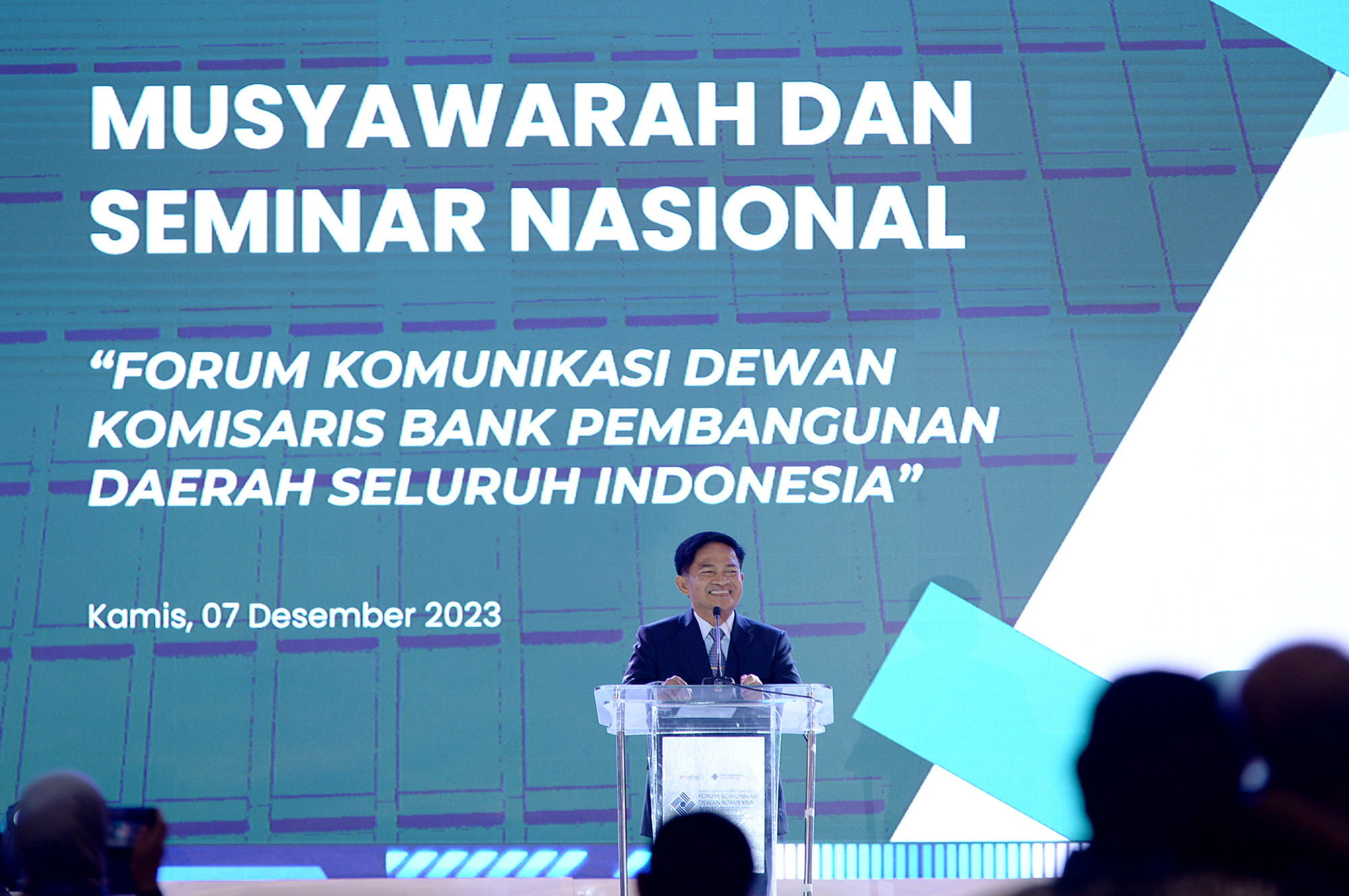 Buka Seminar dan Musyawarah FKDK BPD SI, Pj Gubernur Sumut Sebut Tiga ...