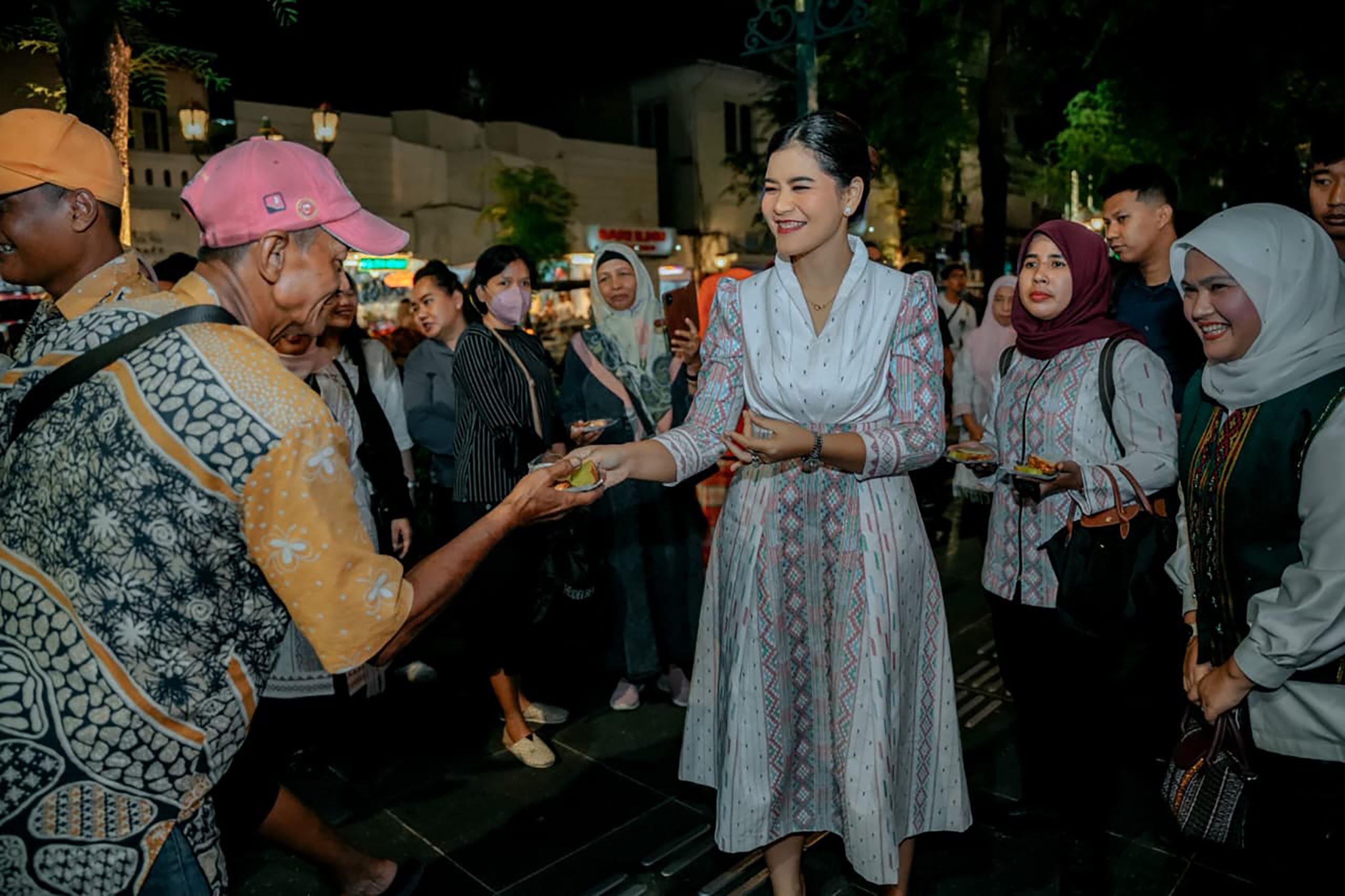 Kahiyang Ayu Angkat Pesona Batik Sumut di Gebyar Kriya Nusantara ...